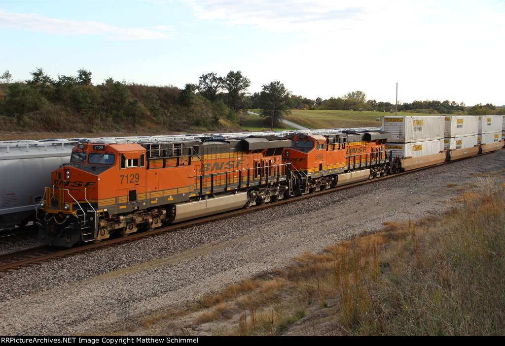 BNSF 7129 - DPU #2